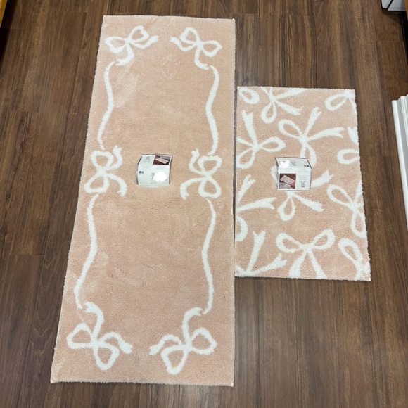 Rachel Ashwell | Bath | Rachel Ashwell Pink Bow Rug And Runner Set ...